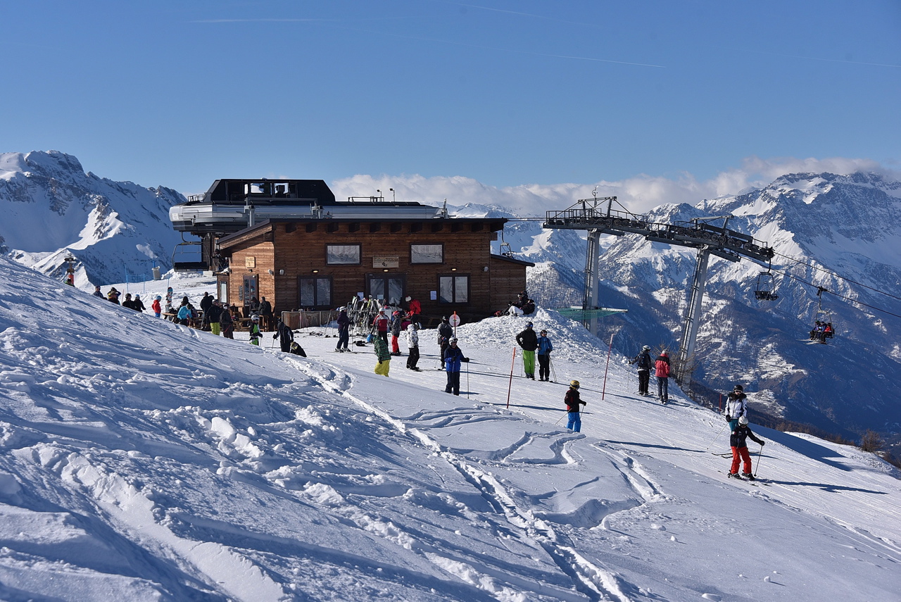 Piemonte in pista, uno skipass gratis per gli under 14 | Dove Sciare Piemonte in pista, uno skipass gratis per gli under 14 | Dove Sciare